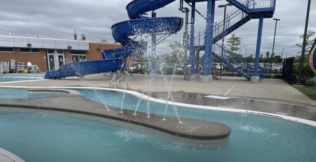 Outdoor Pool | Northwestern Medicine Health & Fitness Centers